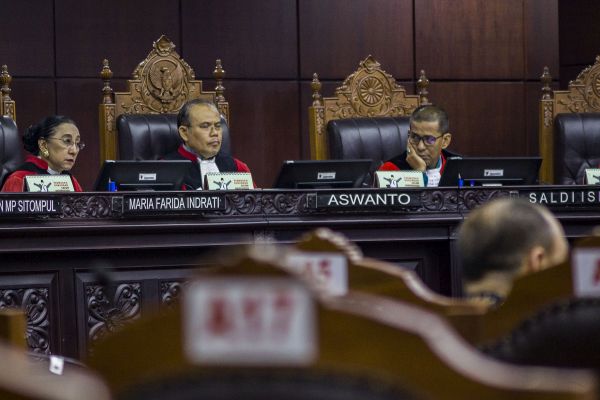 MK putuskan larangan pengurus parpol jadi anggota DPD MK putuskan larangan pengurus parpol jadi anggota DPD