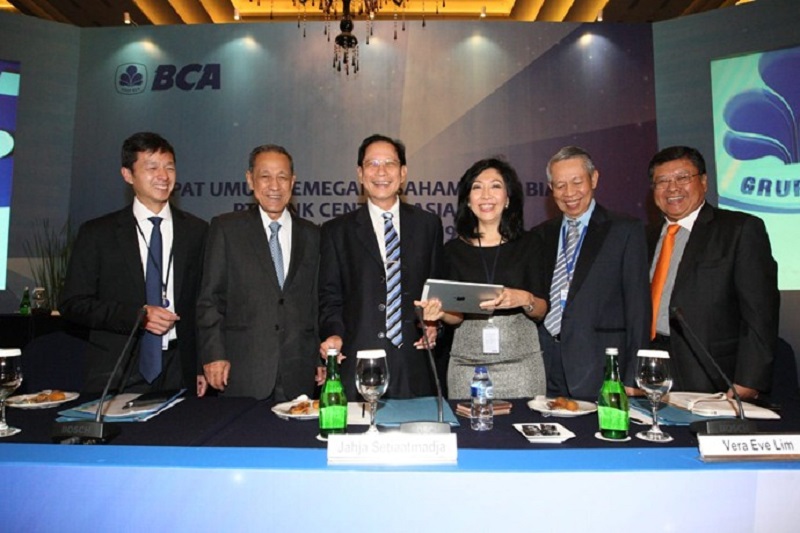 Sah! Orang paling kaya di Indonesia resmi beli bank