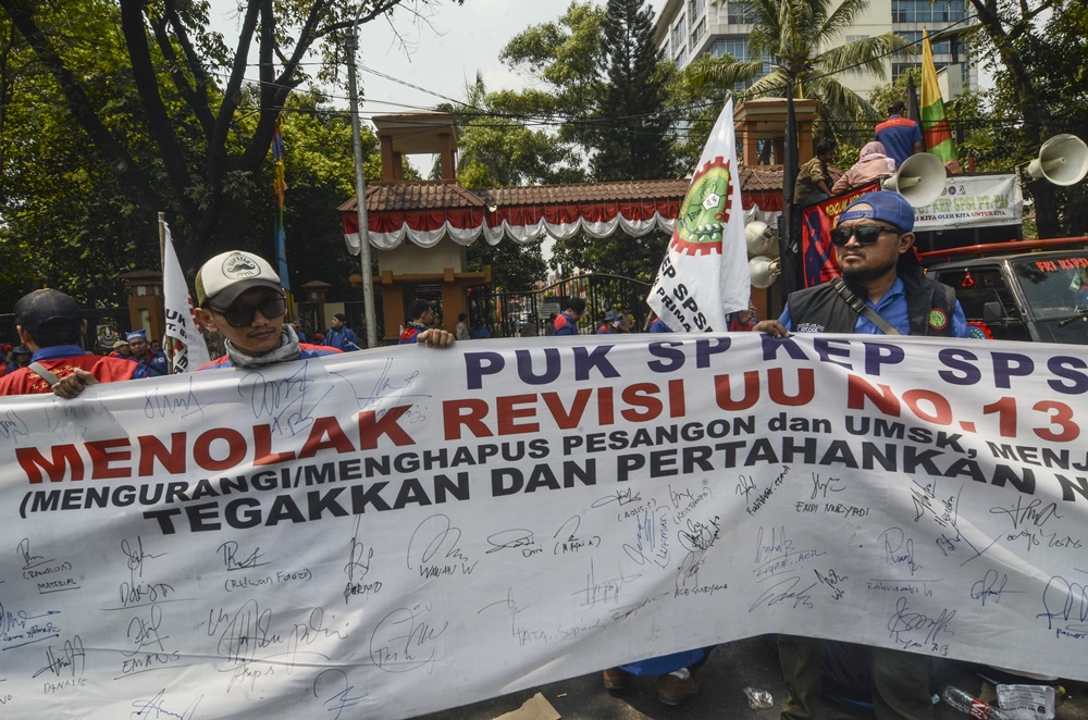 UMP Banten saat ini sebesar Rp2,4 juta