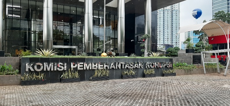 Usut suap QCC Pelindo, KPK panggil Dirut Antam Usut suap QCC Pelindo, KPK panggil Dirut Antam
