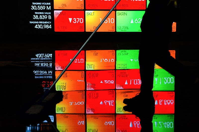 IHSG ditutup melemah 0,49%