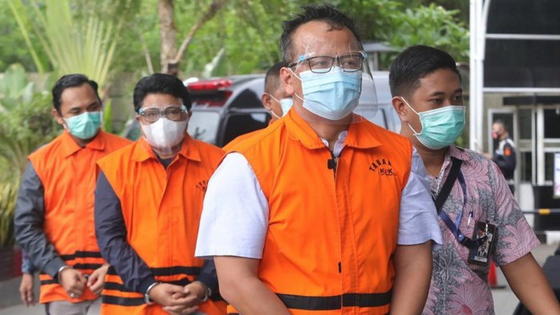 Edhy Prabowo diduga bagi-bagi duit hasil suap