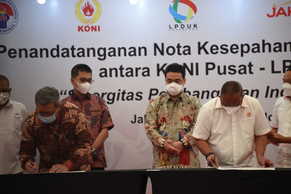 Teken MoU, Jakpro dukung pertumbuhan industri olahraga