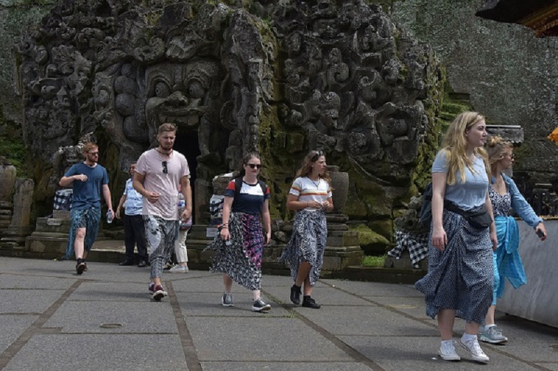 Kunjungan wisatawan ke Indonesia hampir mencapai 750.000