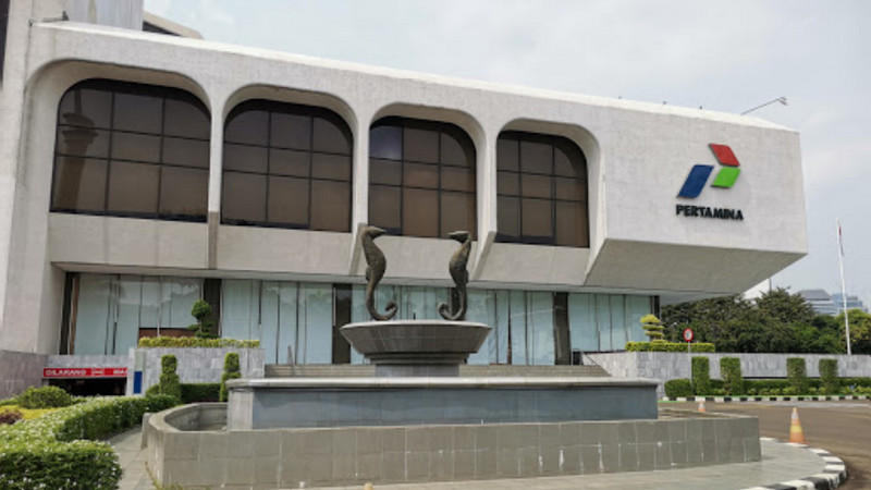 Pertamina rombak direktur dan komisaris