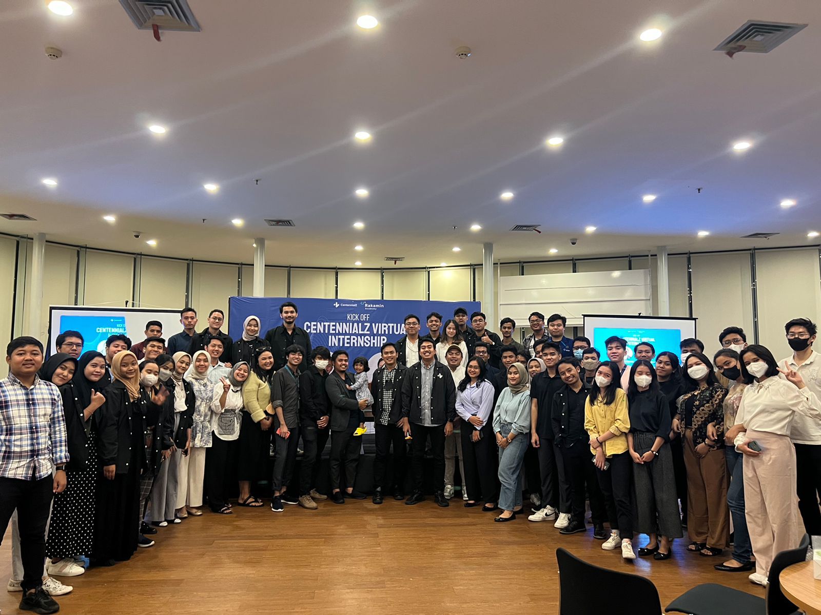 Komunitas Centennialz dan Rakamin Academy buka kelas program magang virtual