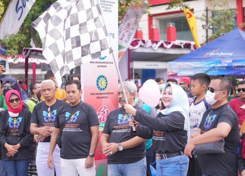 Meriah! HKN ke-58, Pemkab Klaten adakan lomba jalan sehat