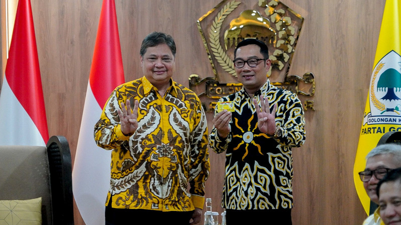 Jadi kader, Airlangga bahas peluang Ridwan Kamil pada 2024