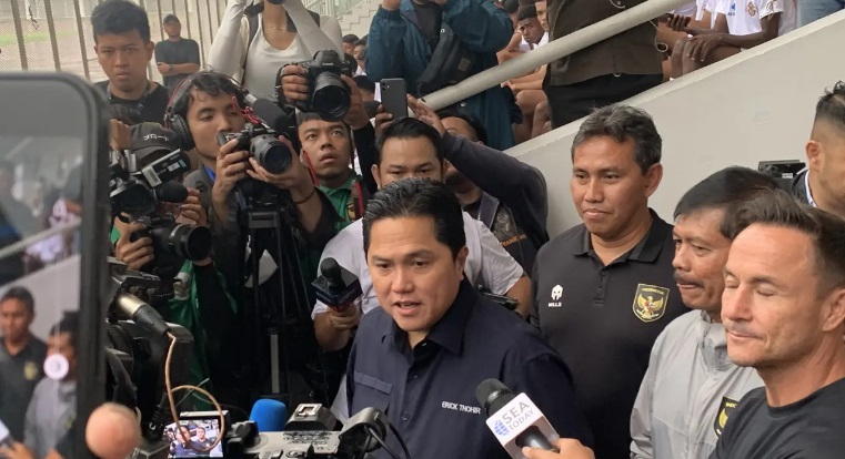 Ketika dicecar soal JIS, Erick dorong mundur Bima Sakti, Indra Sjafrie ...