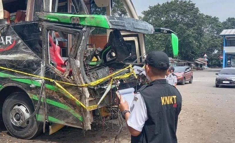 Kecelakaan bus kerap menyeret sopir sebagai “tumbal”